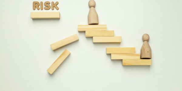 What Are The Risks When Approaching Bridging Finance?